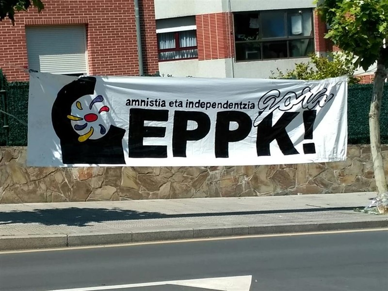 ERC, JxCat y Bildu irán a apoyar a 47 abogados de ETA que mañana se ... ERC, JxCat y Bildu irán a apoyar a 47 abogados de ETA que mañana se ...