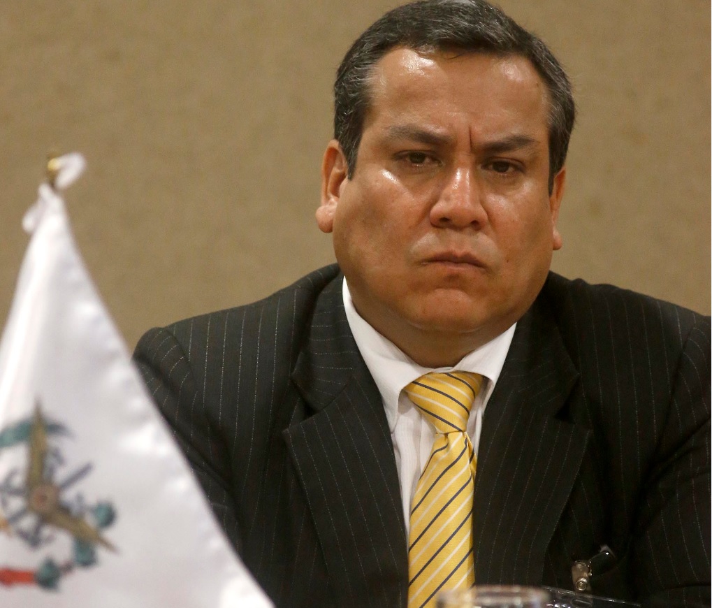 Ministro de Justicia Adrianzén: "Dejar una granada en un centro ...